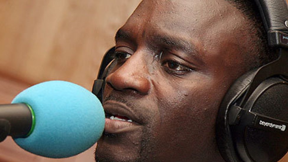 Hip-hop's Akon to debut new albums on his own 'Stadium' app
