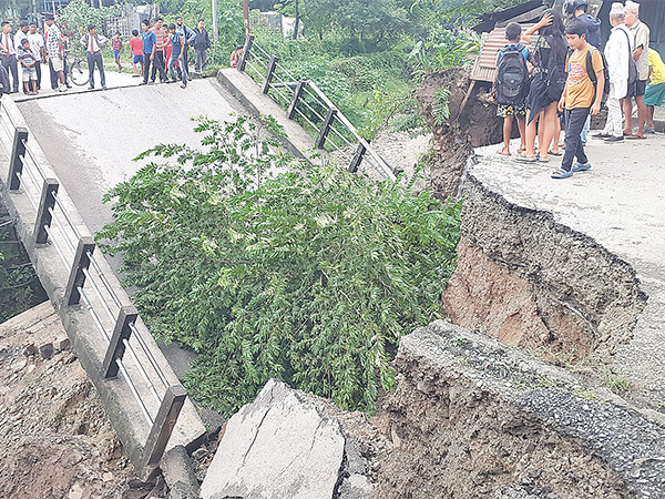 Dharan bridge collapses