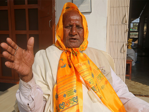 Transformed Chambal dacoit crusades for peace