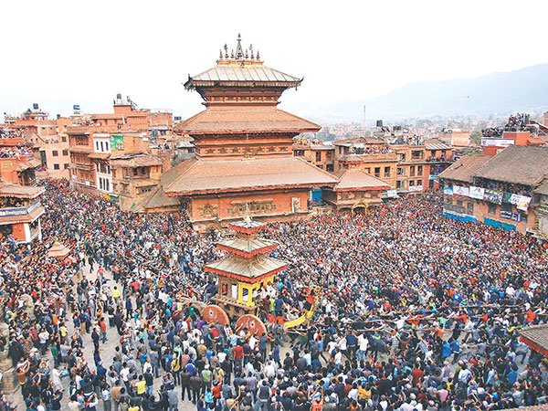 Bisket Jatra kicks off in Bhaktapur