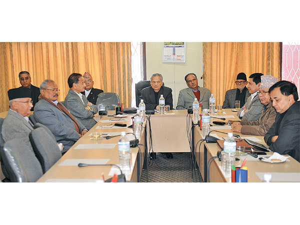 Major parties near consensus on six provinces