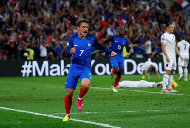 Euro 2016 : Hosts France edge past Albania, reach knockout stage