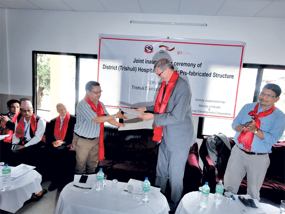 Quake-hit Trishuli Hospital gets pre-fabricated building