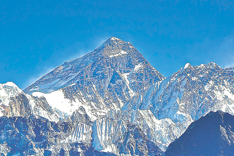 289 climbers in bid to scale Everest