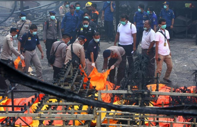 Indonesia fireworks factory explosions kill 47