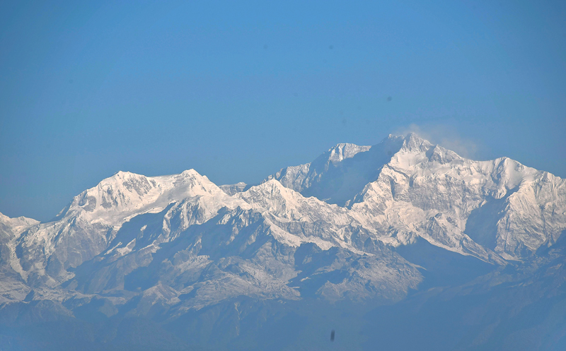 3 women to climb Kanchanjunga
