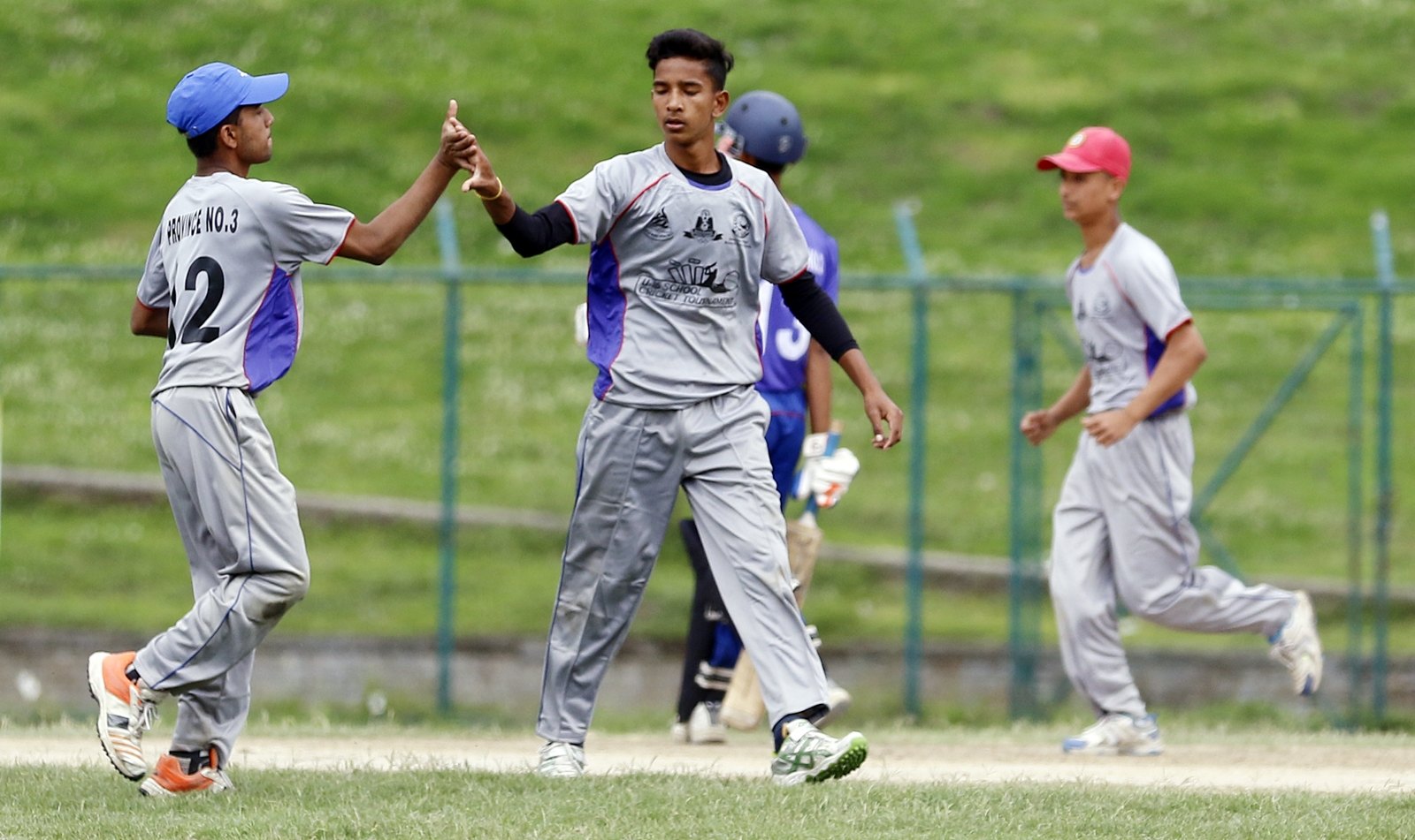 Province 3 set up title clash with Province 5