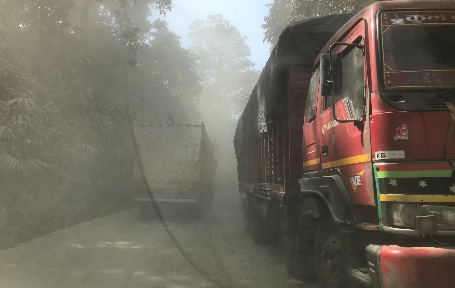 Poor visibility on dusty Butwal-Narayanghat road section raises ...