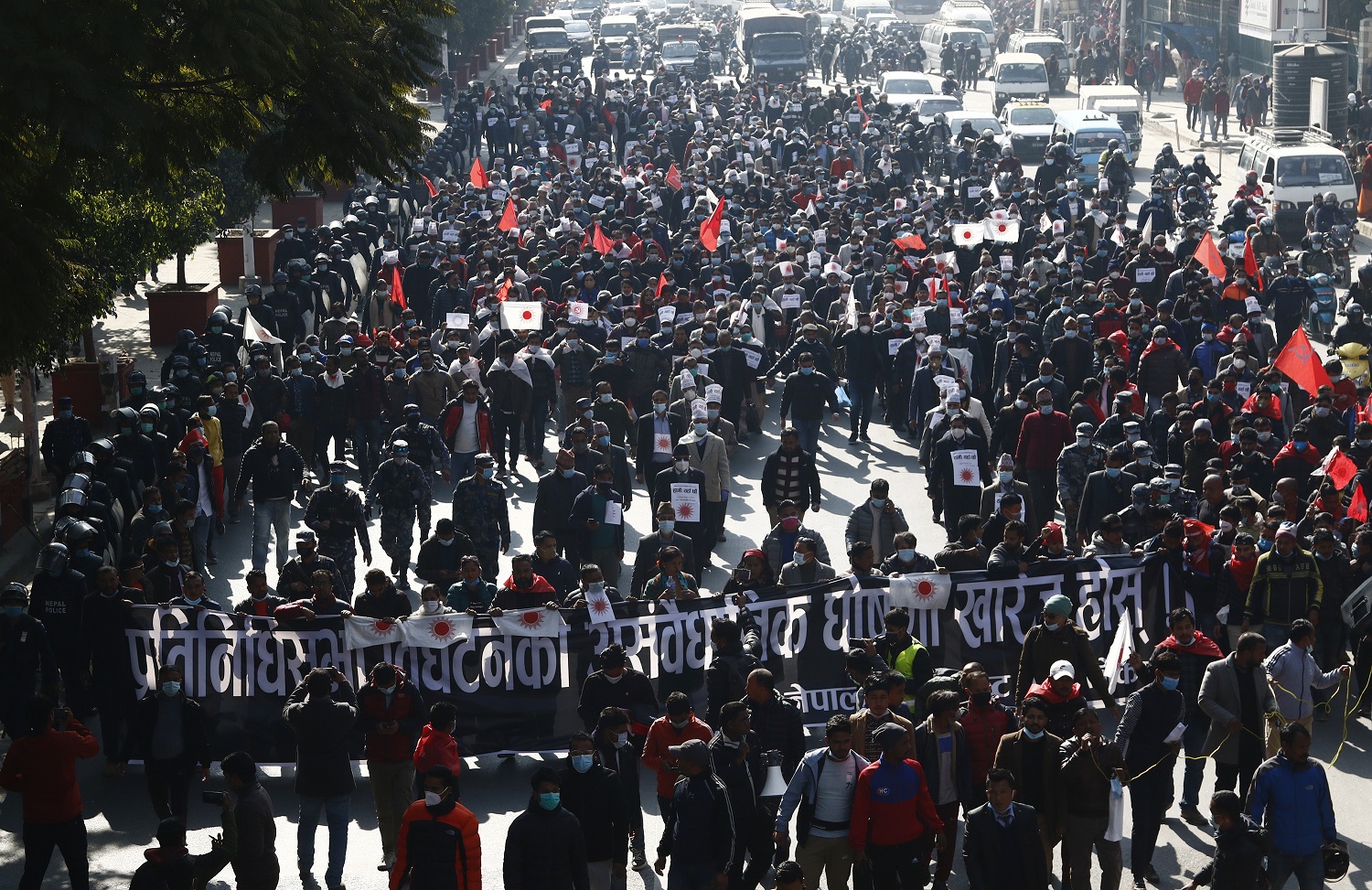 Political protests cause long traffic jams in Valley