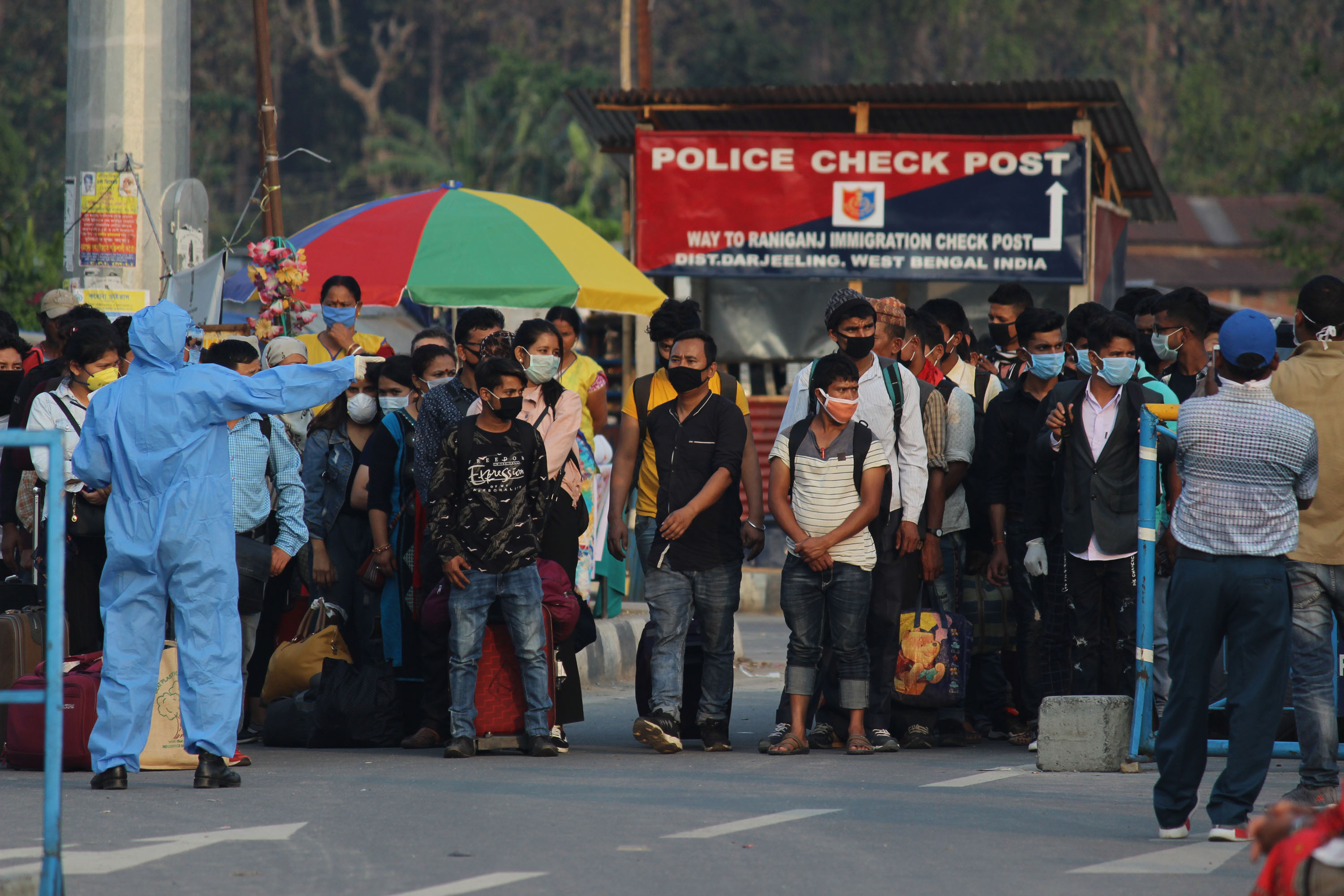170 Nepalis stranded in Panitanki border crossing allowed to enter Nepal