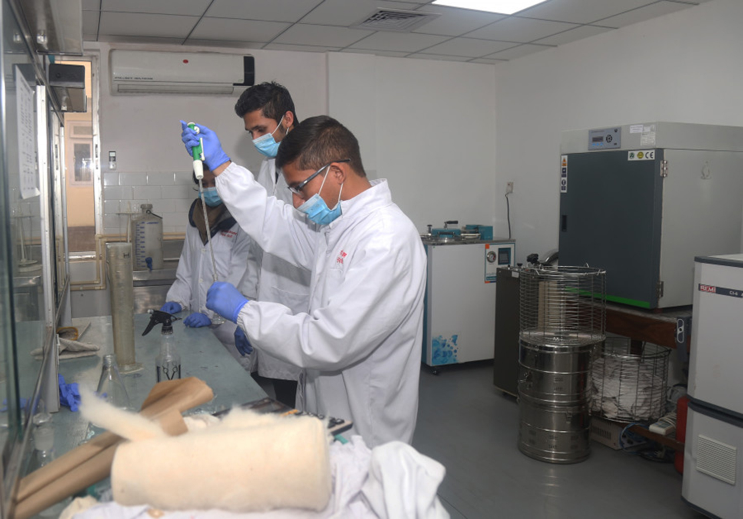 Experts advise national health laboratory to upgrade its bio-safety ...