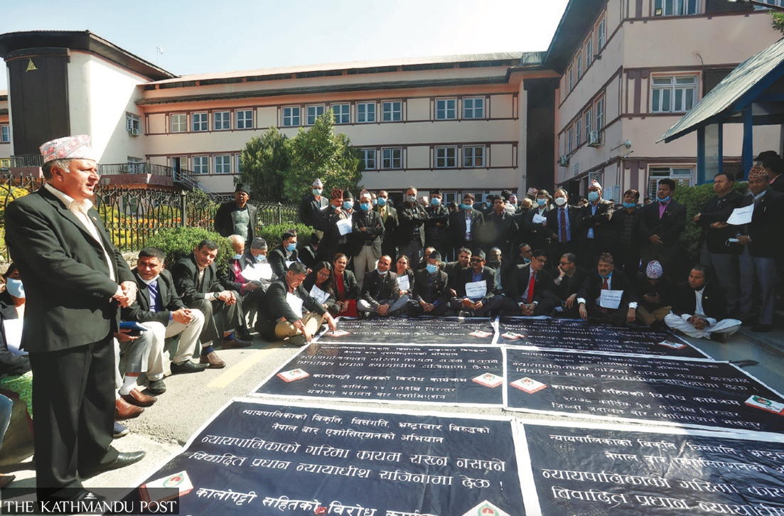 Justices willing to make peace if Rana assigns cases by drawing lots