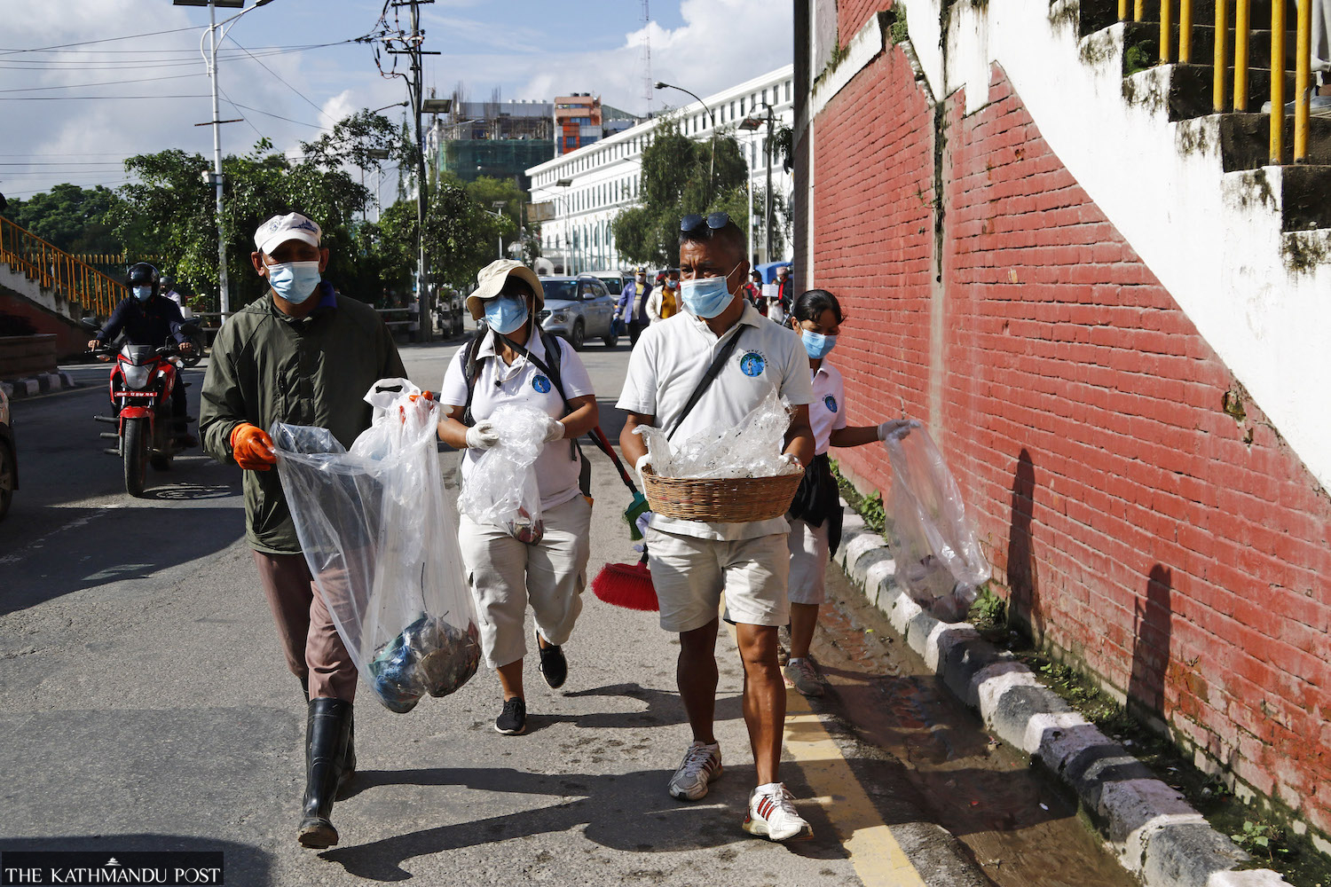 Kathmandu mayor says garbage collection will resume today