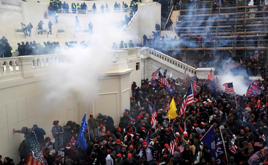 Police warn of possible bid by militia group to attack US Capitol
