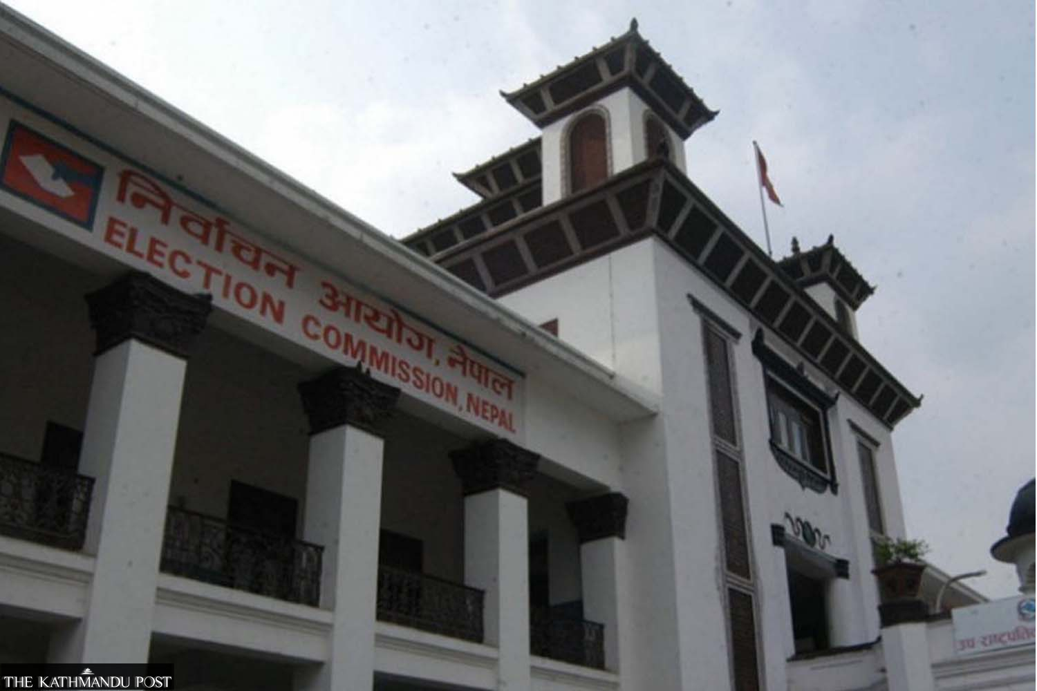 Election Commission backtracks on order to remove news report