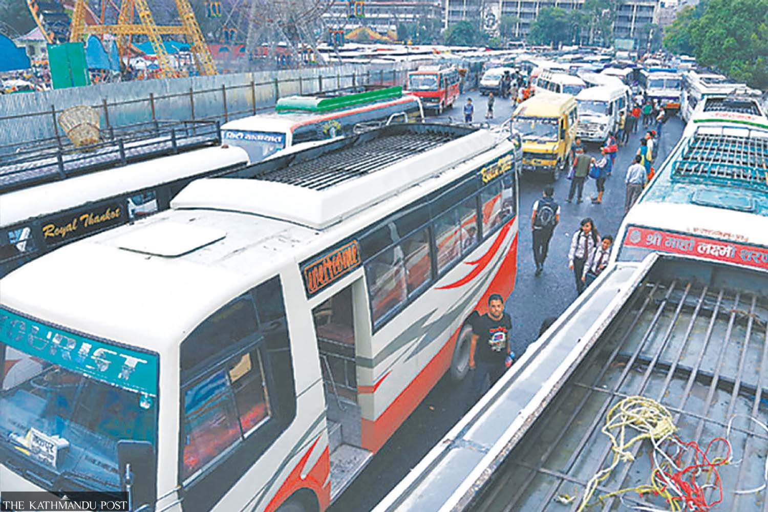 Lack of bus park at city centre stresses commuters