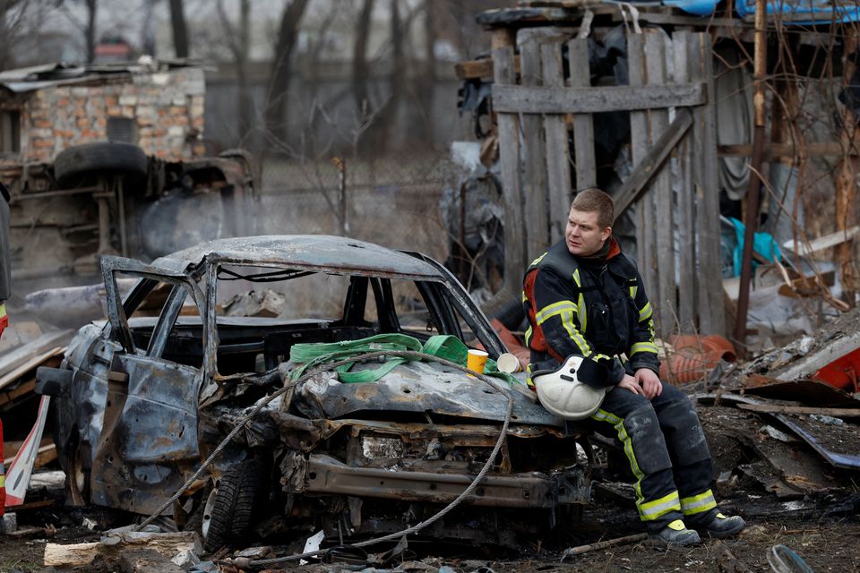 Kyiv Residents Told To Head To Air Raid Shelters As Sirens Wail Across City