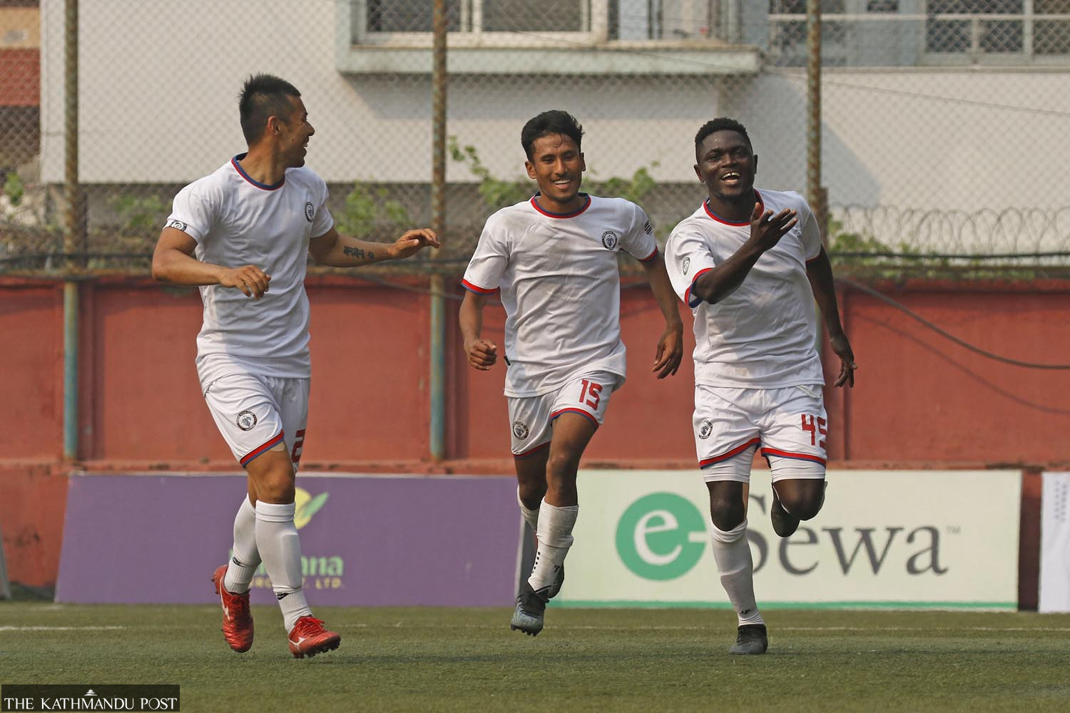 CBU squander chance to go top