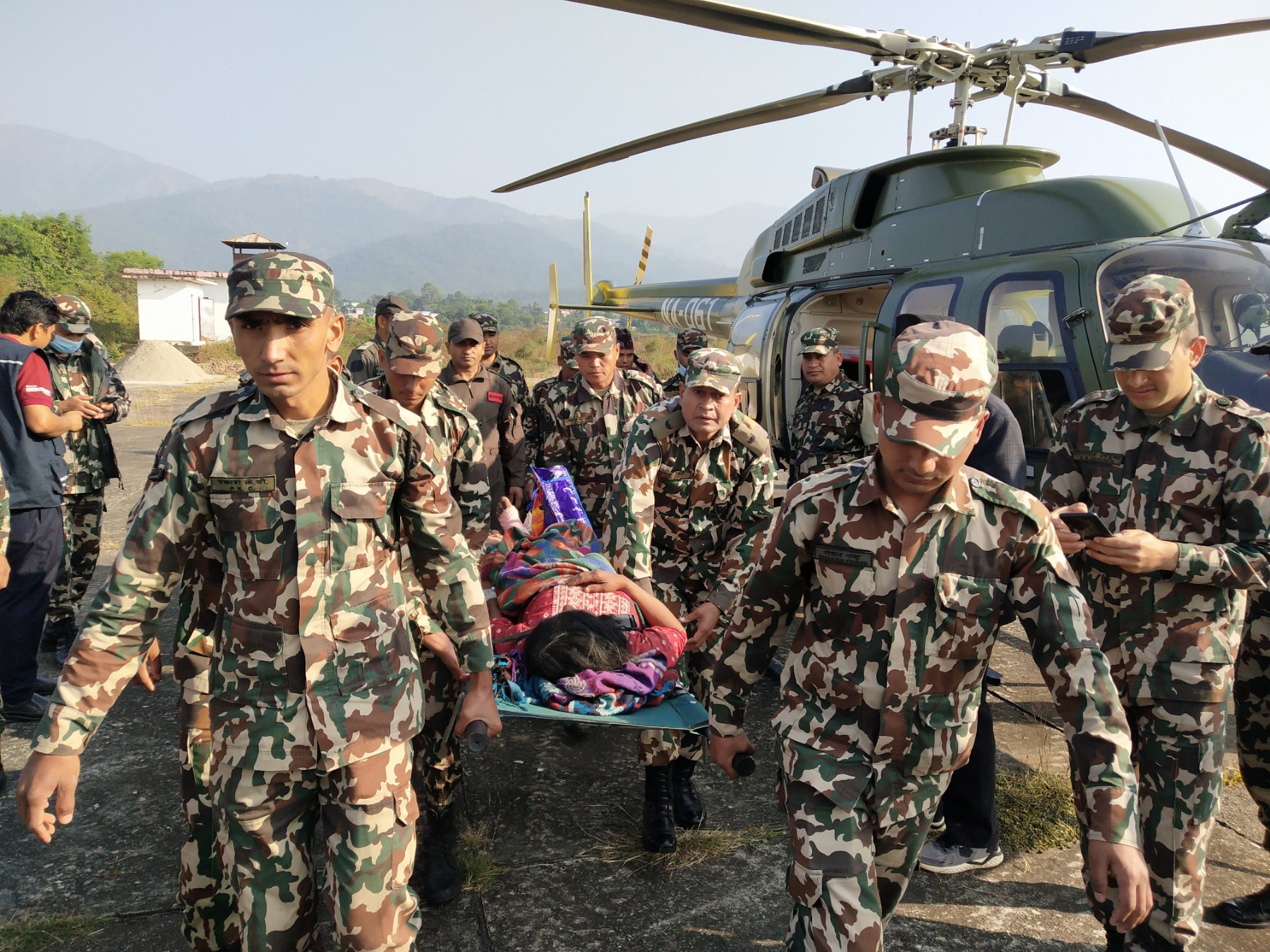 Thousands of security personnel mobilised in search and rescue efforts