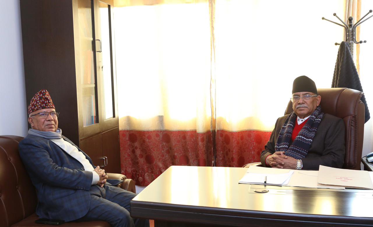 Dahal meets Nepal seeking support for vote of confidence