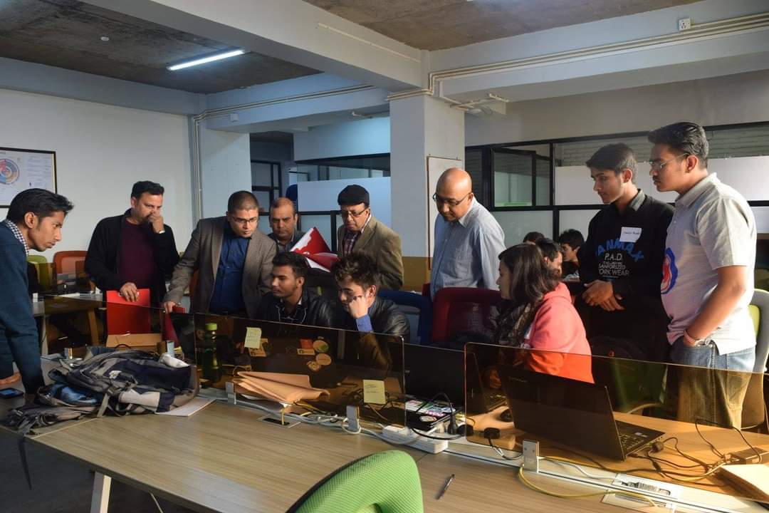 Calling all tech enthusiasts