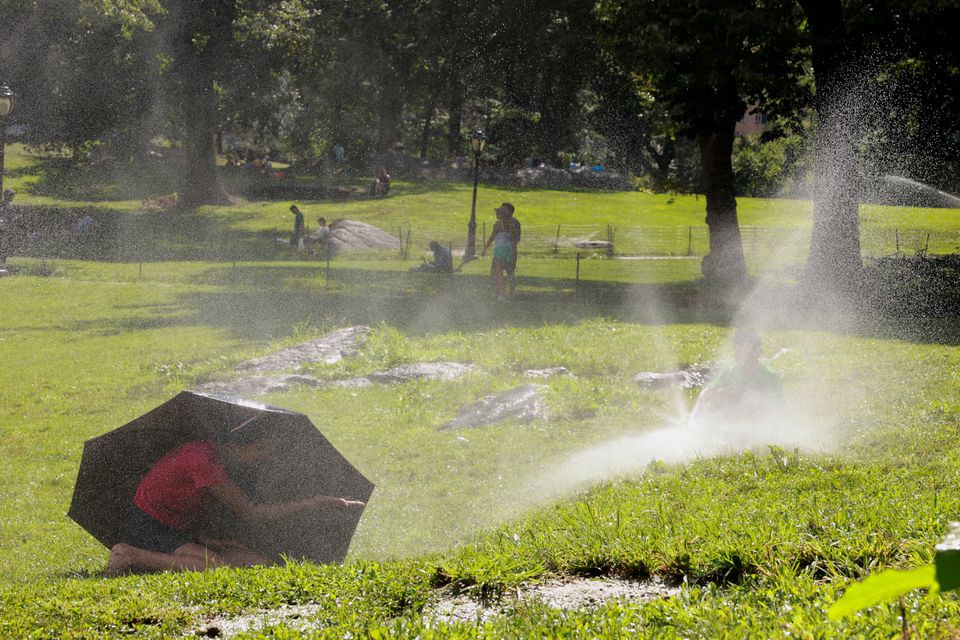 Scorching heat wave bakes US as heat index soars past 30 degrees Celsius