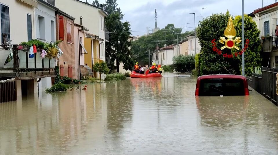 Eight dead and thousands evacuated as floods batter northern Italy