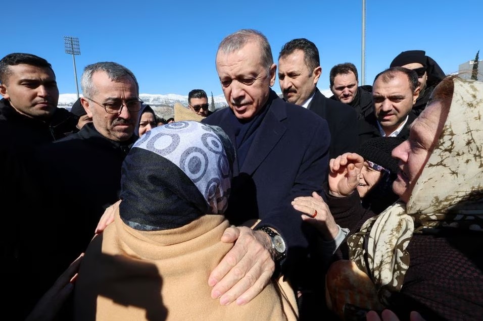 Turkey leader acknowledges earthquake relief problems as death toll ...