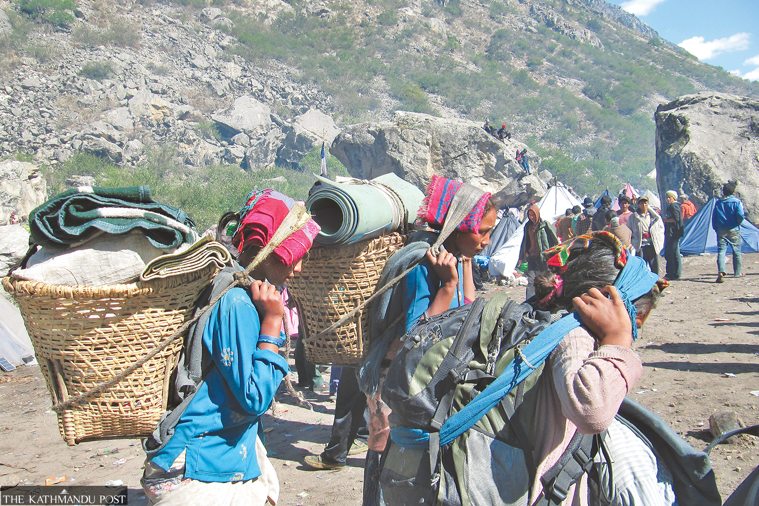 Illegal yarsa collectors taking risky routes to mountain grasslands ...