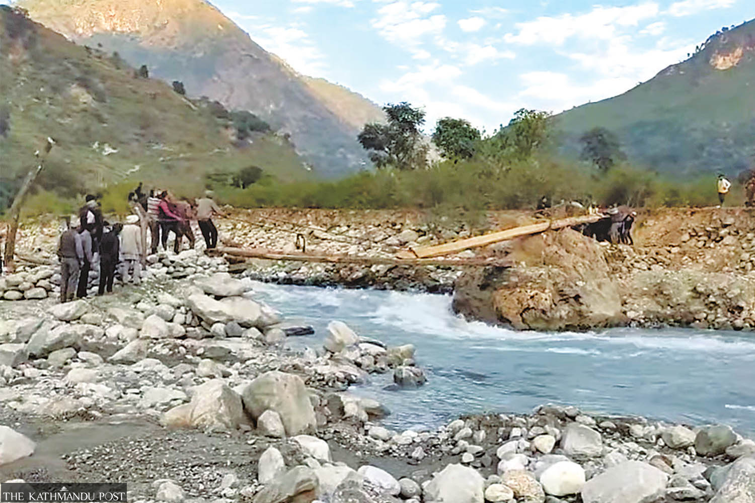 Villagers risk lives on makeshift crossing after footbridge collapse