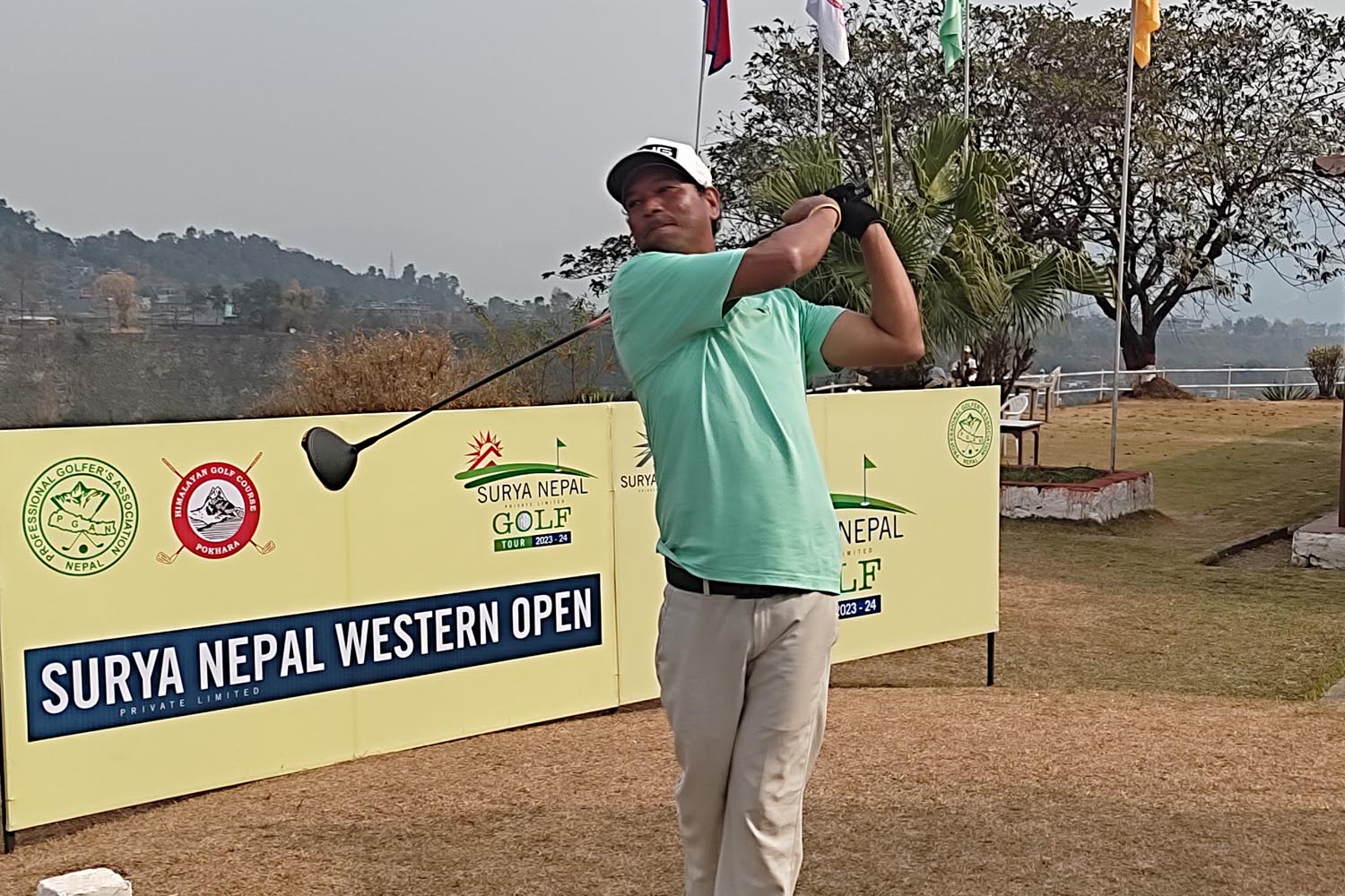 Nagarkoti takes lead after Day 1 at Western Open golf