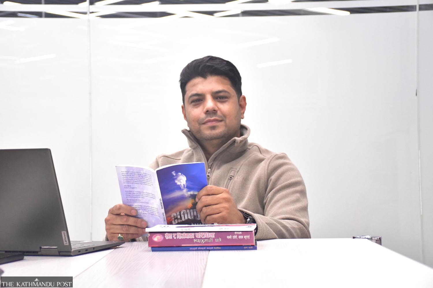 Bite-sized content online cannot replace books