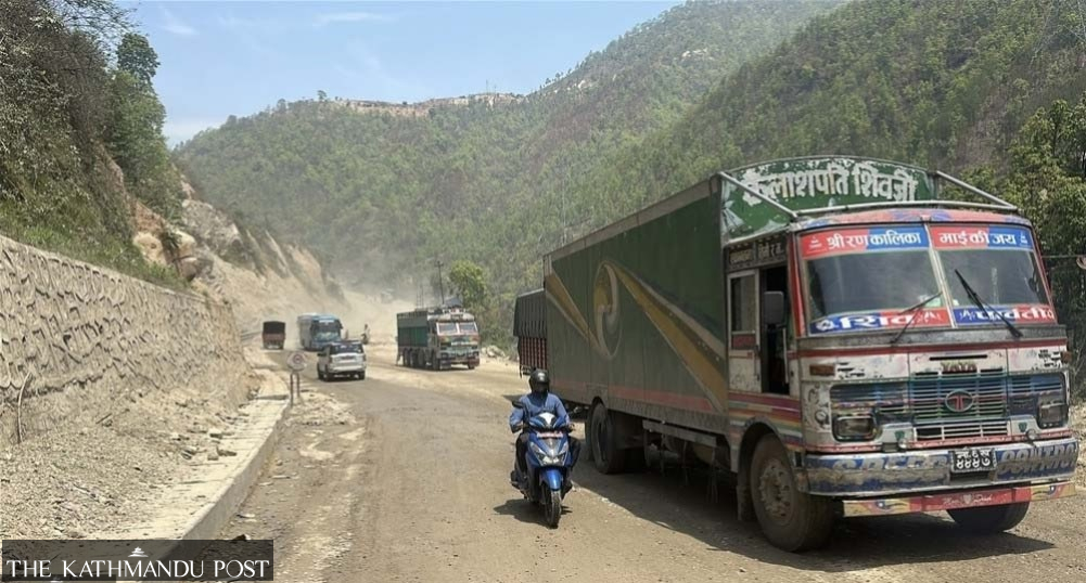 Piplamod section of Nagdhunga-Naubise road to partially close for 15 days