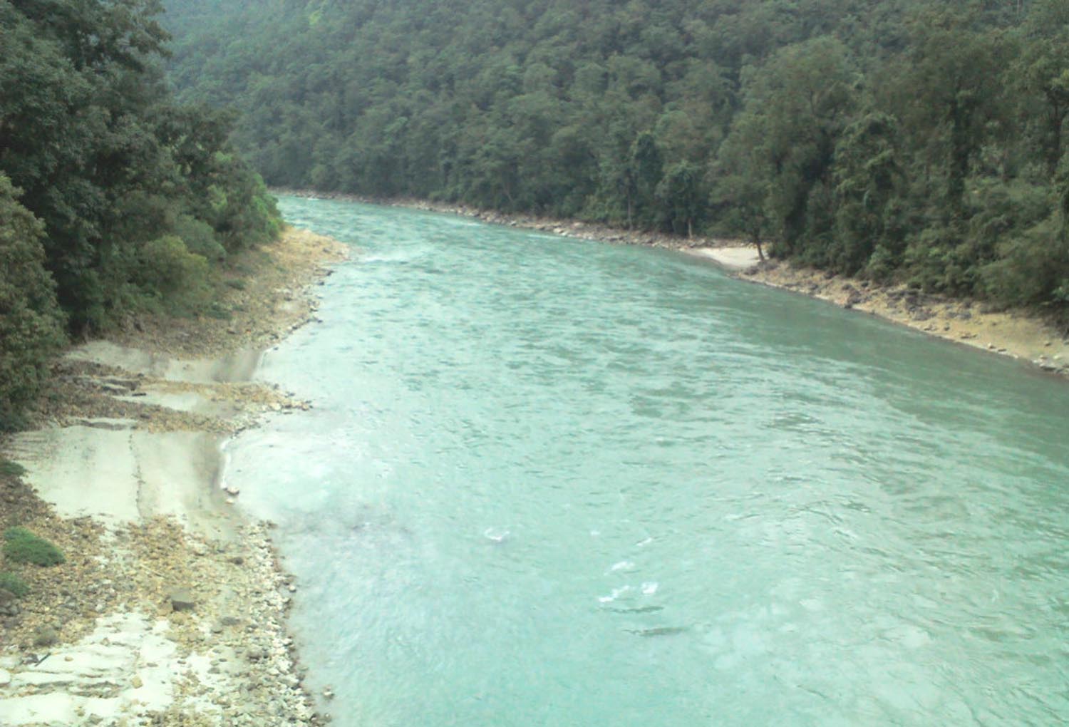 One dead, two missing after being swept away in Thuli Bheri River