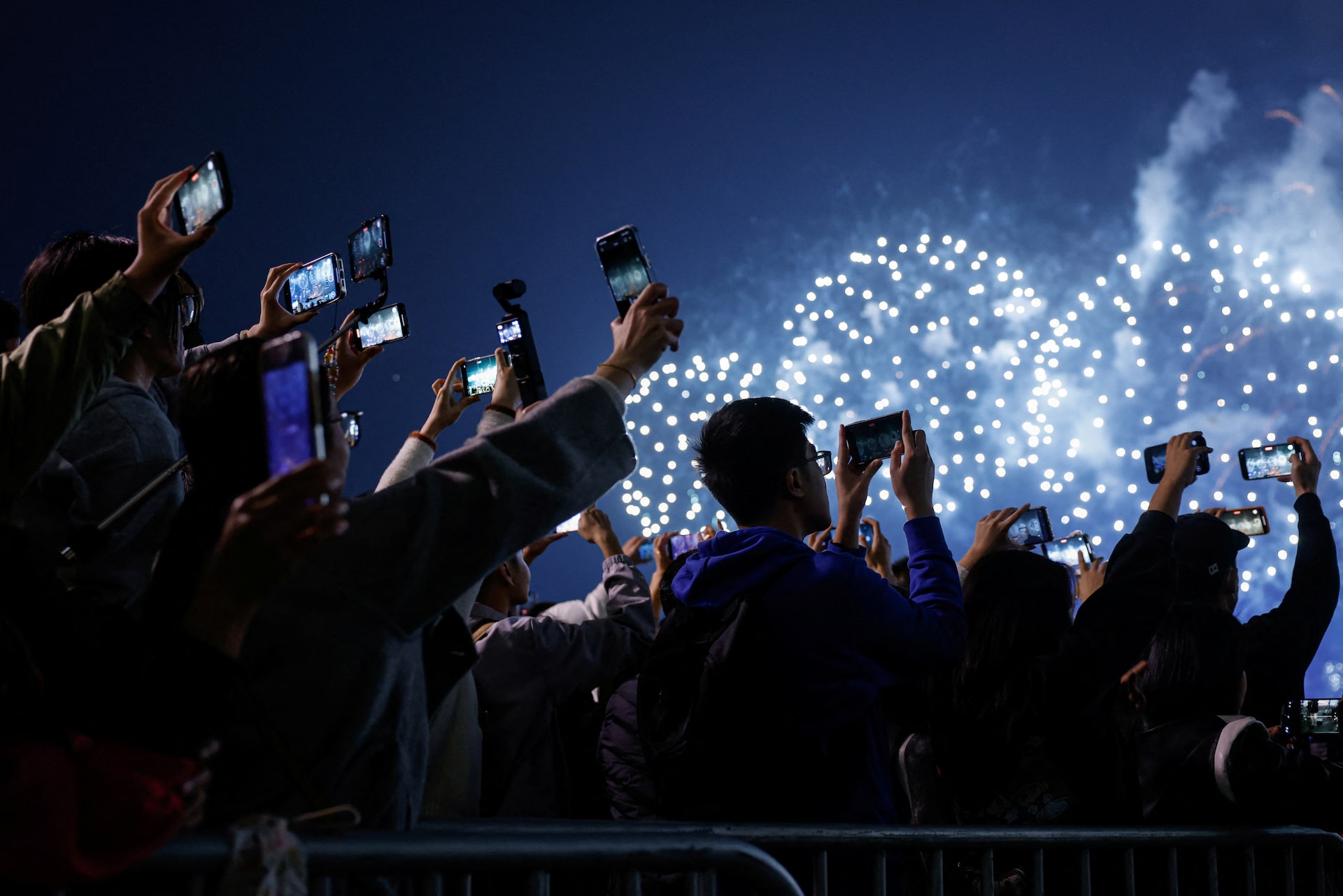 In pictures: Ringing in 2025 around the world
