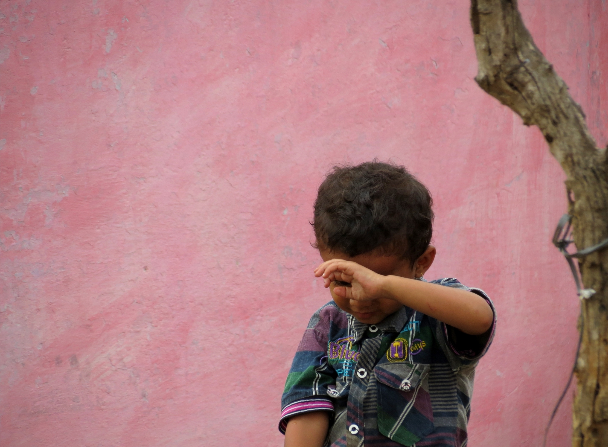 Childhood on the human-wildlife interface