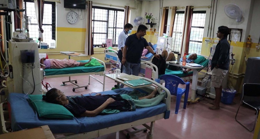 Universal health coverage needs more state support